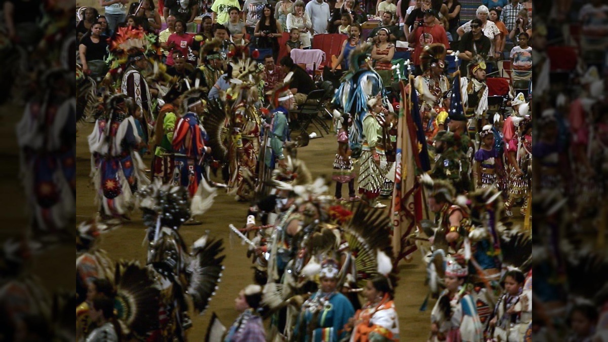 The Lumbee Dance of the Spring Moon - Bare Feet With Mickela Mallozzi ...