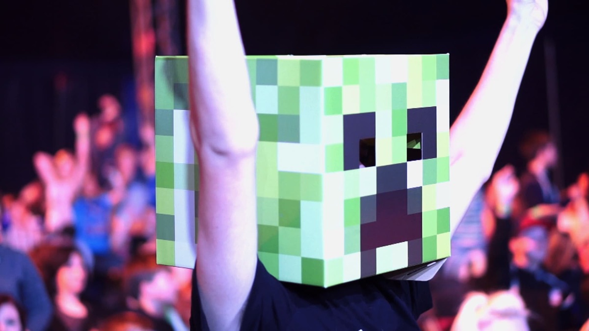 Minecraft: Into the Nether - Apple TV