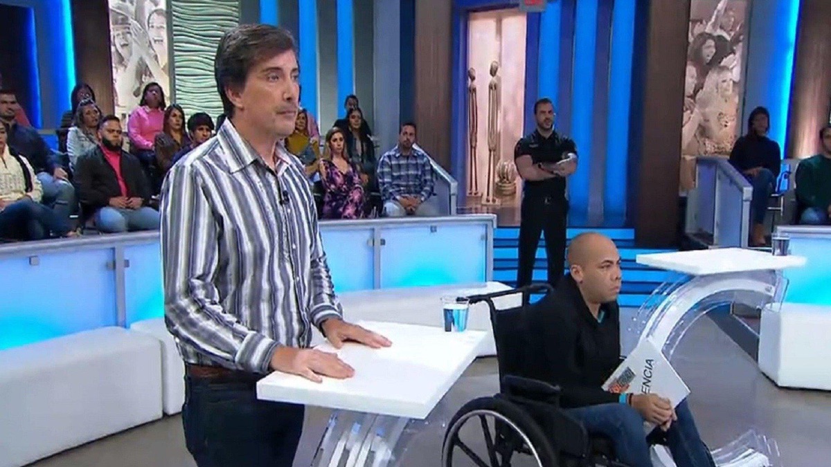 La donación de la discordia; Desechada en el pantano - Caso Cerrado ...