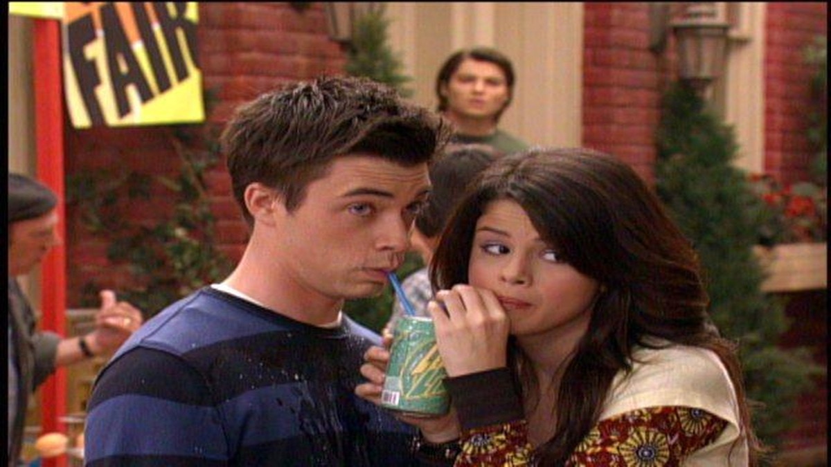 Alex's Spring Fling - Wizards of Waverly Place (Season 1, Episode 19 ...
