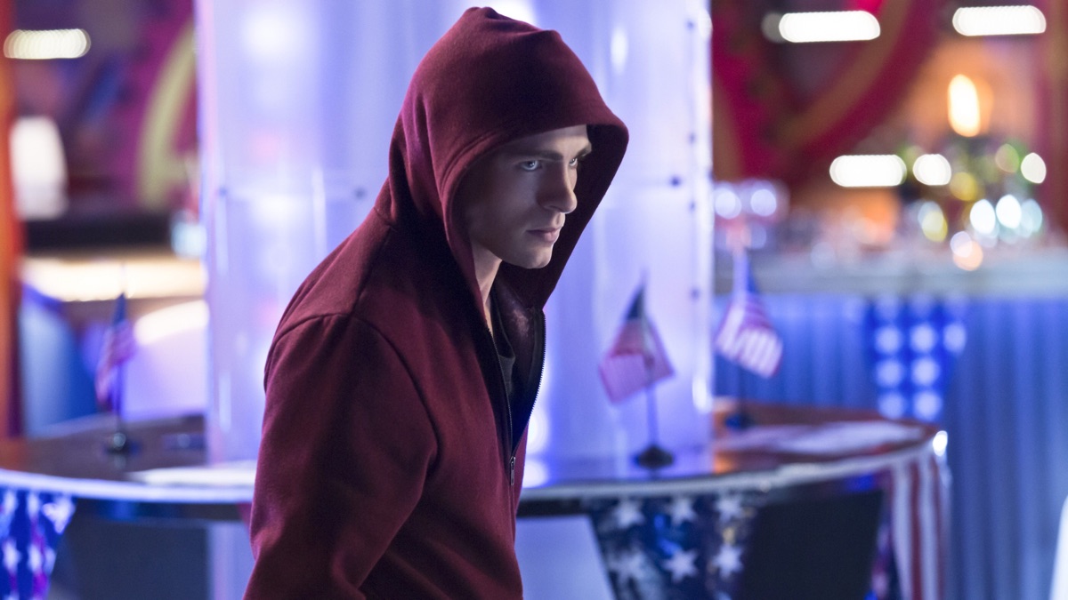 ‎Seeing Red - Arrow (Series 2, Episode 20) - Apple TV (ES)