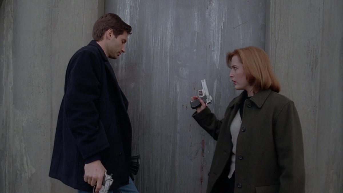 ‎Apocrypha - The X-Files (Series 3, Episode 16) - Apple TV (IE)