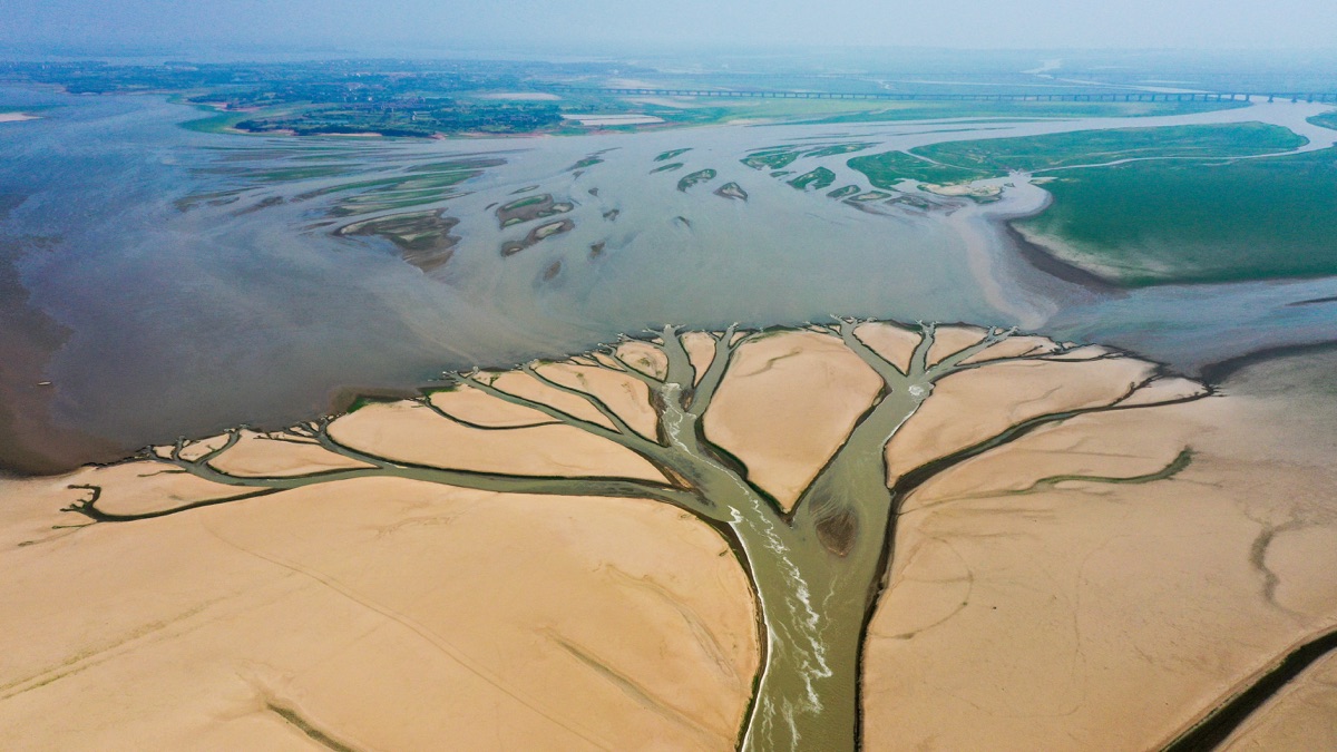 Climate Crisis: Drought - Apple TV