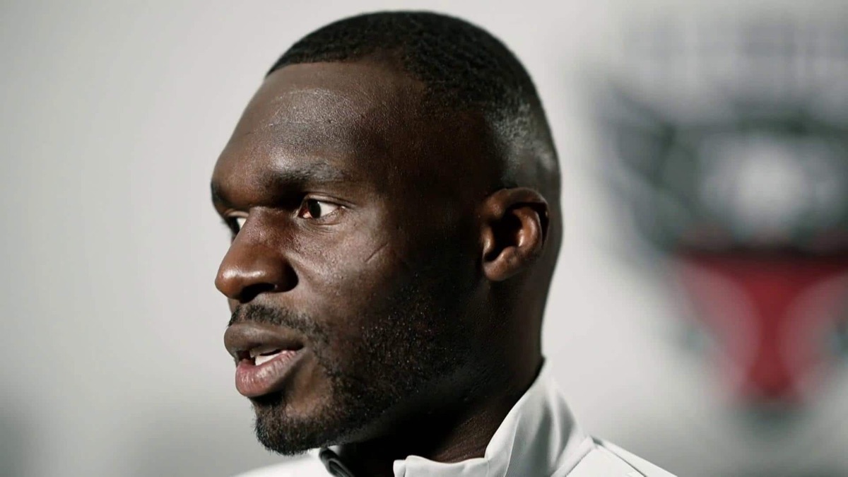 ‎Christian Benteke – Premier League Stories (sæson 2025, episode 13 ...
