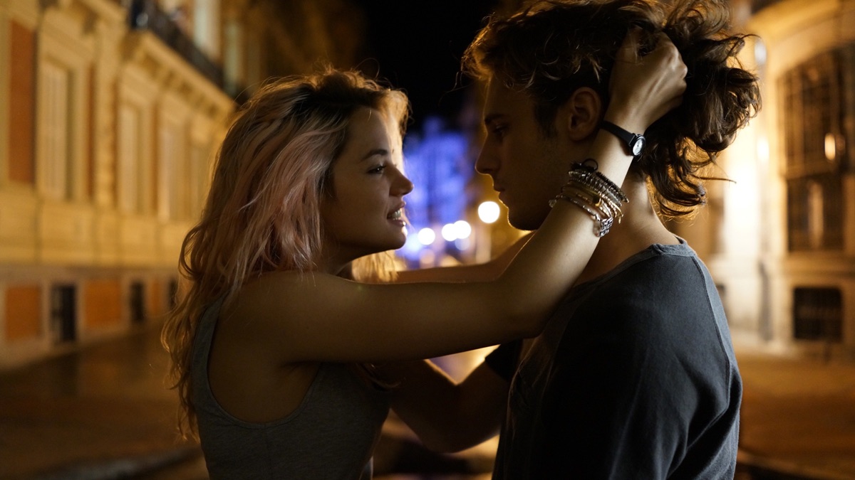 For a Handful of Kisses - Apple TV