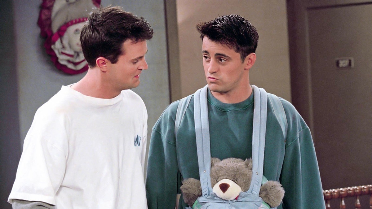 The One With The Baby On The Bus - Friends (Series 2, Episode 6 ...