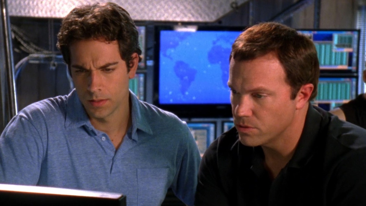 Chuck Chuck Versus the Nacho Sampler - Chuck (Temporada 3, Episodio 6) - Apple TV (ES)