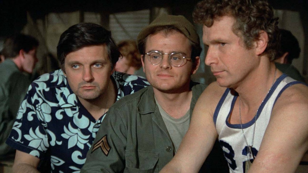 A Smattering Of Intelligence – M.A.S.H (Season 2, Episode 24) - Apple ...