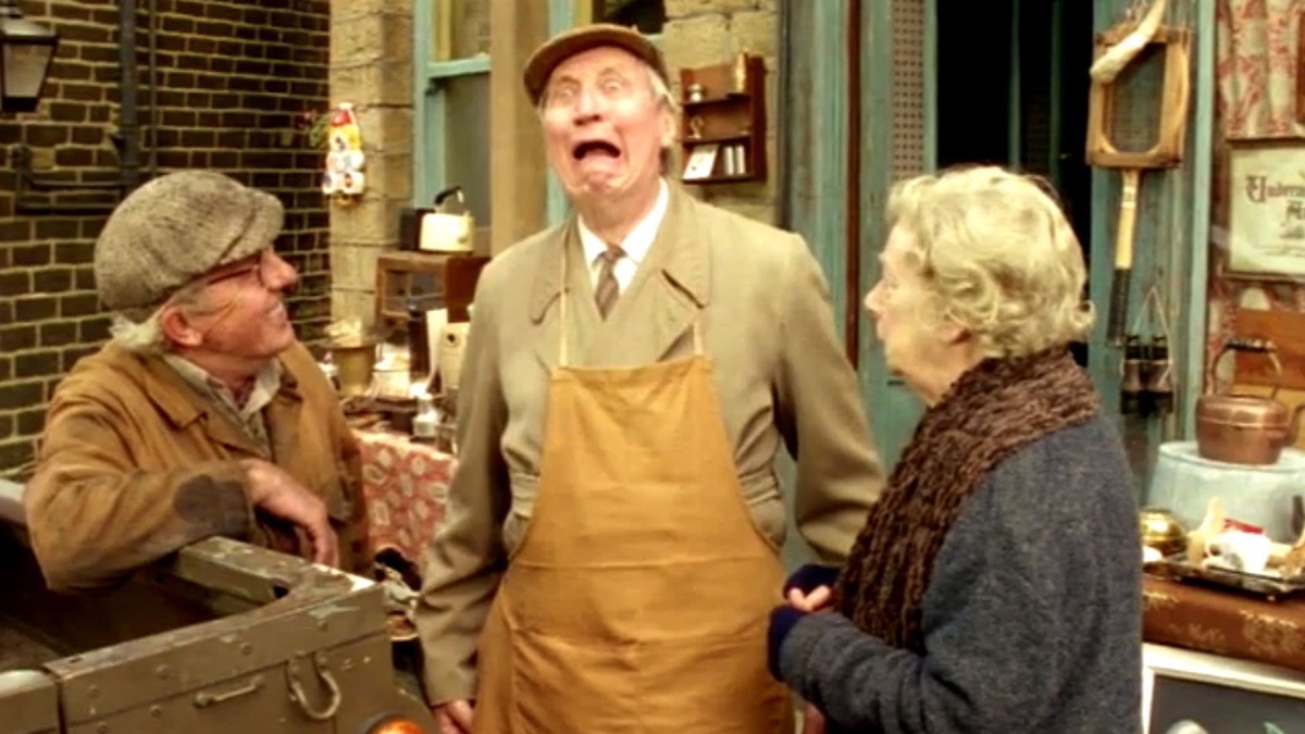 Why Is Barry at an Angle? - Last of the Summer Wine (Series 22, Episode ...