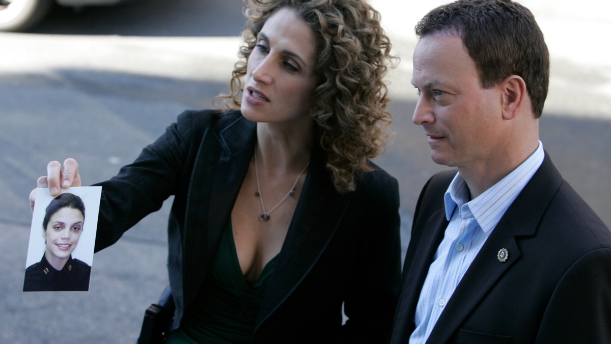 ‎Heróis - CSI: New York (Temporada 2, Episódio 23) - Apple TV (BR)