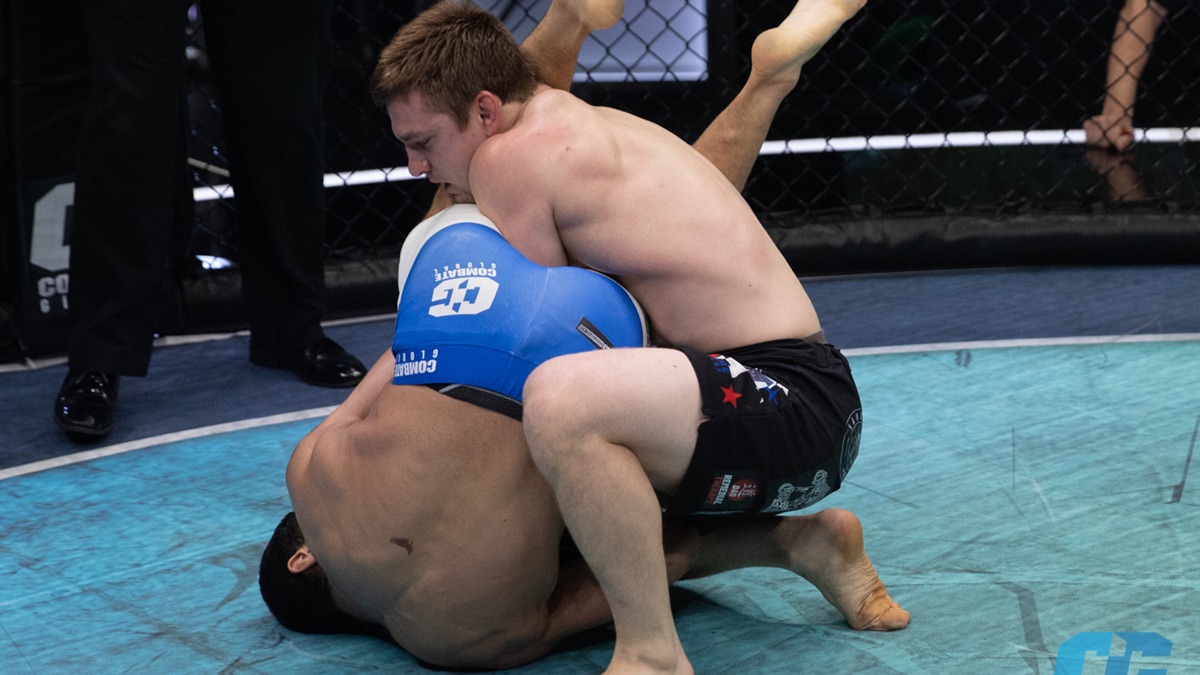 Samuel "The Alley Cat" Alvarez vs. Jimmy "Sandstorm" Sandlin - Apple TV