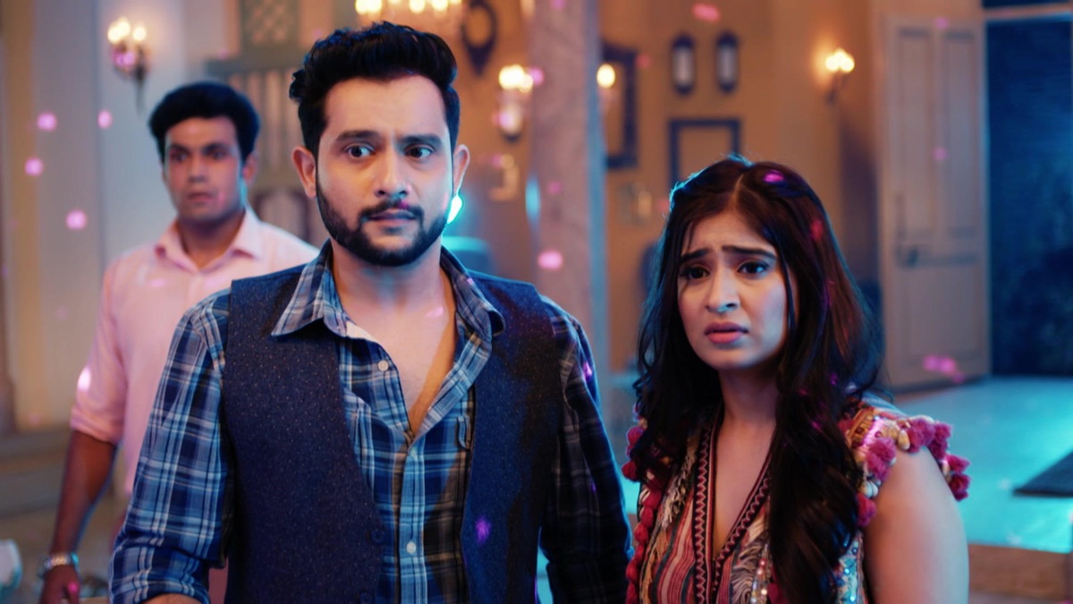 Natasha Takes a Bold Step - Pandya Store (Season 1, Episode 903) - Apple TV