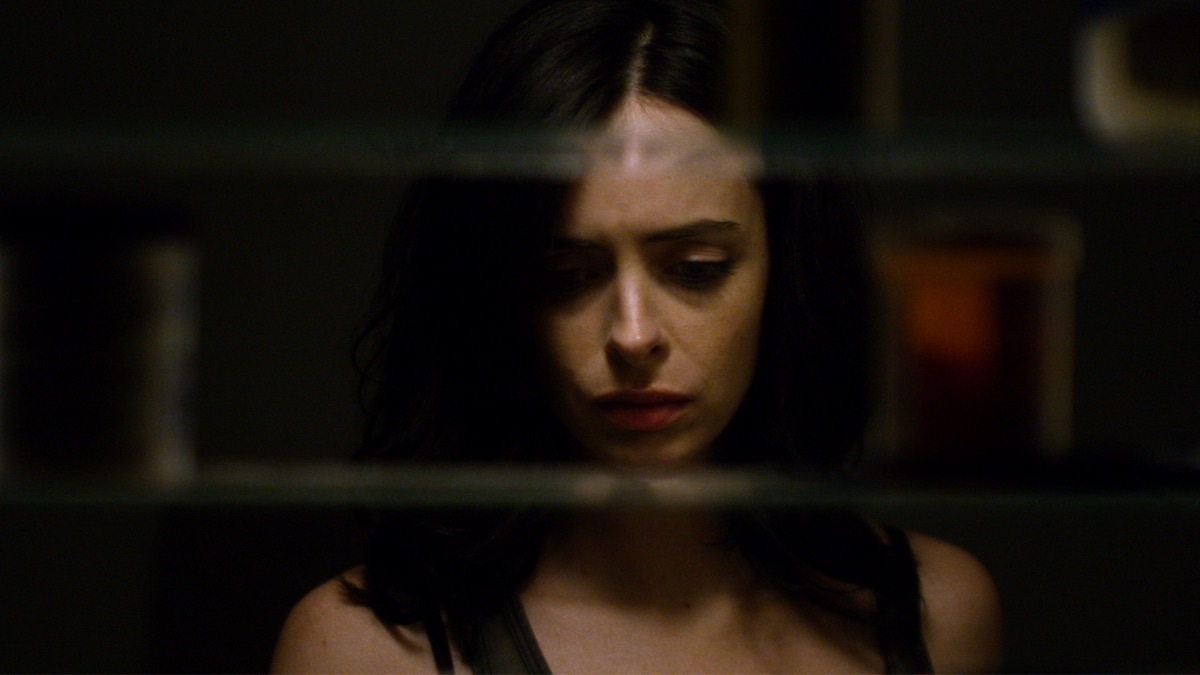 AKA Ladies Night - Jessica Jones (Season 1, Episode 1) - Apple TV