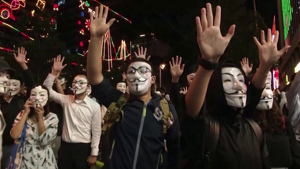 The Face of Anonymous - Apple TV (UK)
