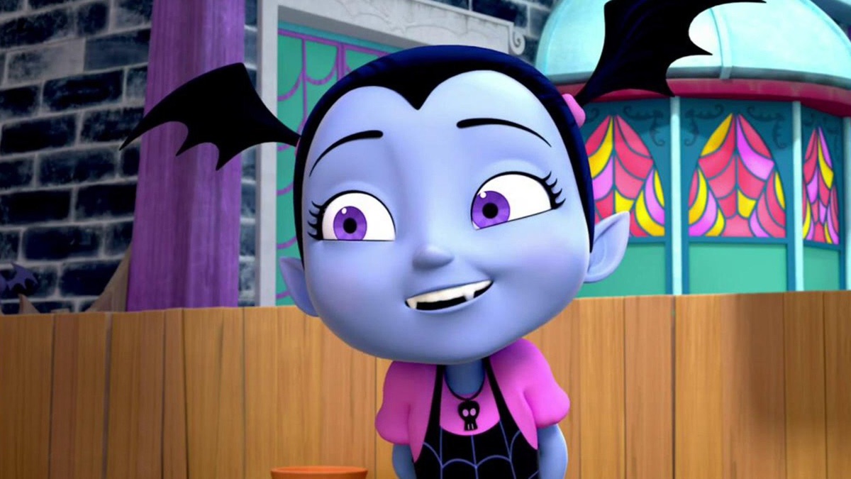 Going Batty / Scare B&B - Vampirina (Series 1, Episode 1) - Apple TV (LT)