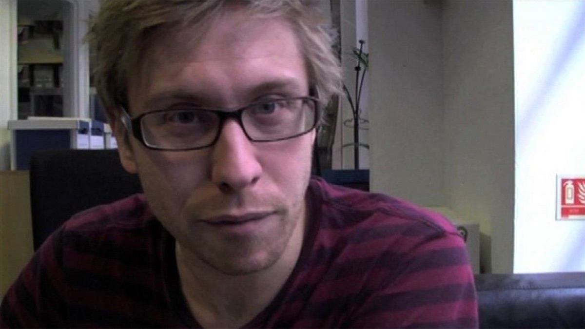 Right Here, Right Now - Russell Howard's Good News (Series 3, Episode 1 ...