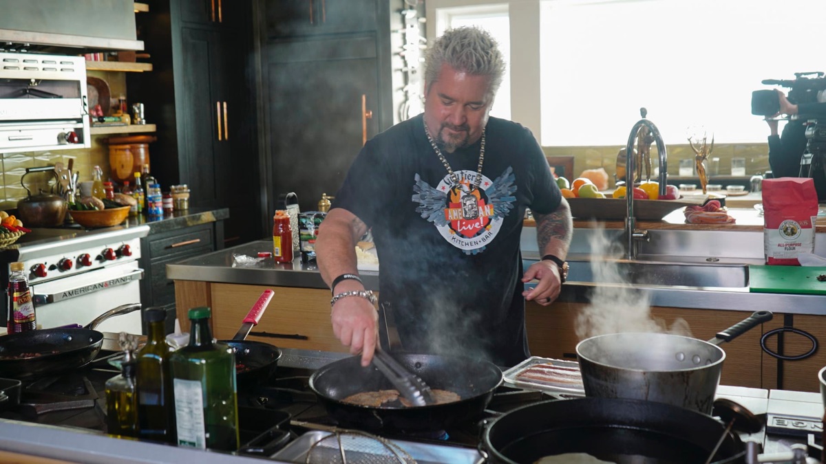 Guy Cooks the Games: ABC - Guy's Grocery Games: Guy Cooks the Games (Season 1, Episode 7) - Apple TV