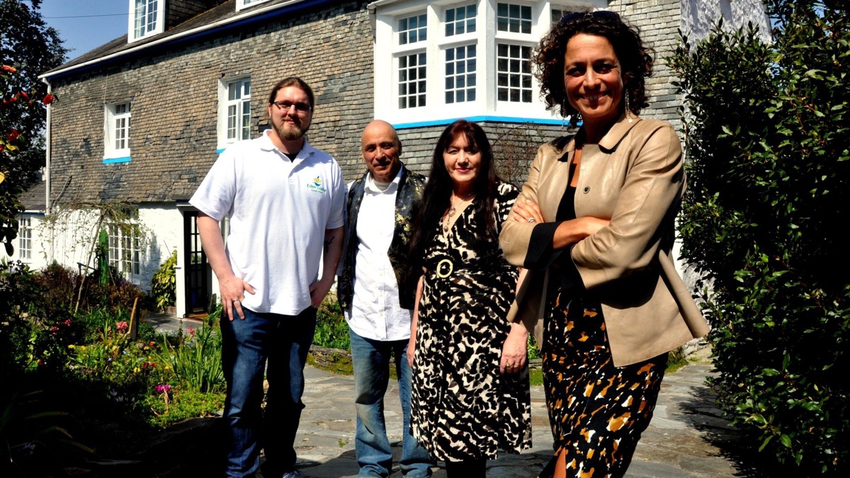 Eden Lodge - The Hotel Inspector Returns (Season 3, Episode 3) - Apple TV