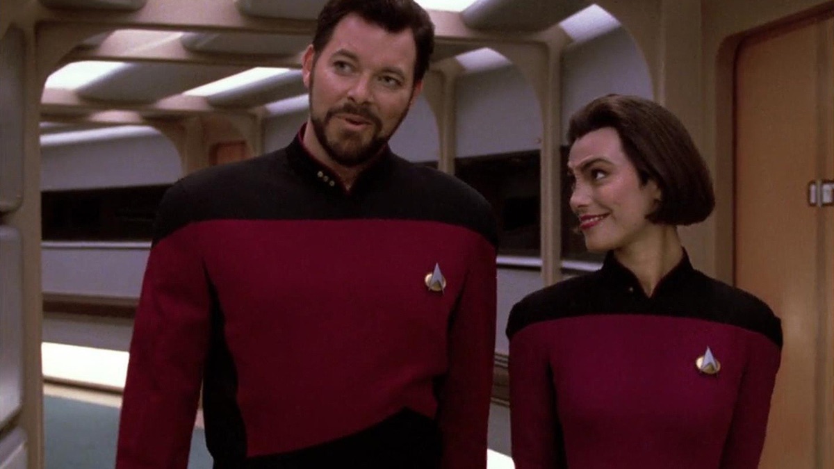 Liz Vassey Star Trek