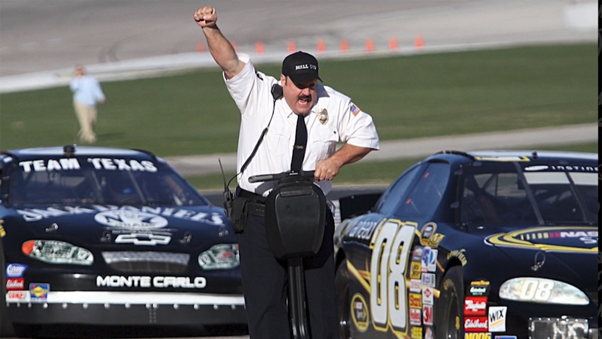 Kevin James Forgets Who He Is While Eating Spicy Wings - Hot Ones ...