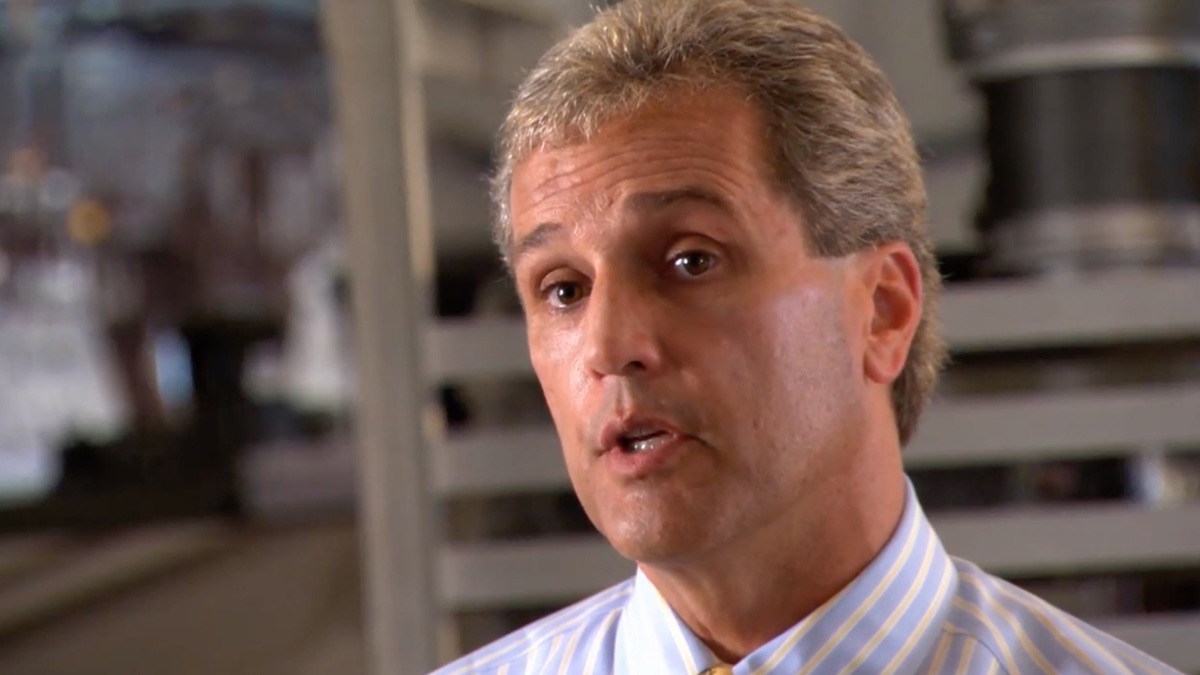 Desperate Escape – Mayday (Season 4, Episode 1) - Apple TV (CA)