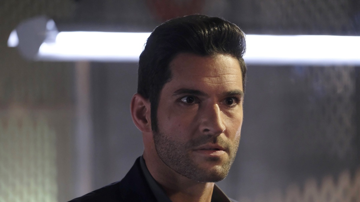 Off the Record – Lucifer (Season 3, Episode 7) - Apple TV (CA)