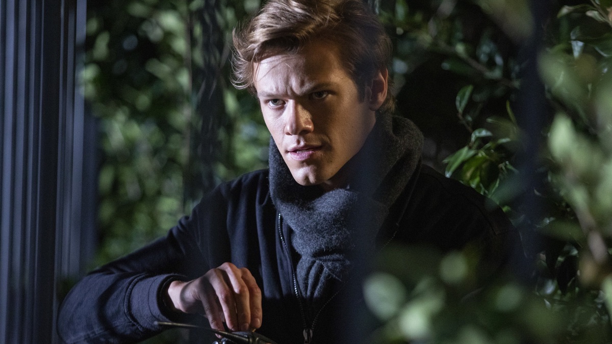 ‎Viro-486 - MacGyver (Staffel 5, Folge 2) - Apple TV (AT)