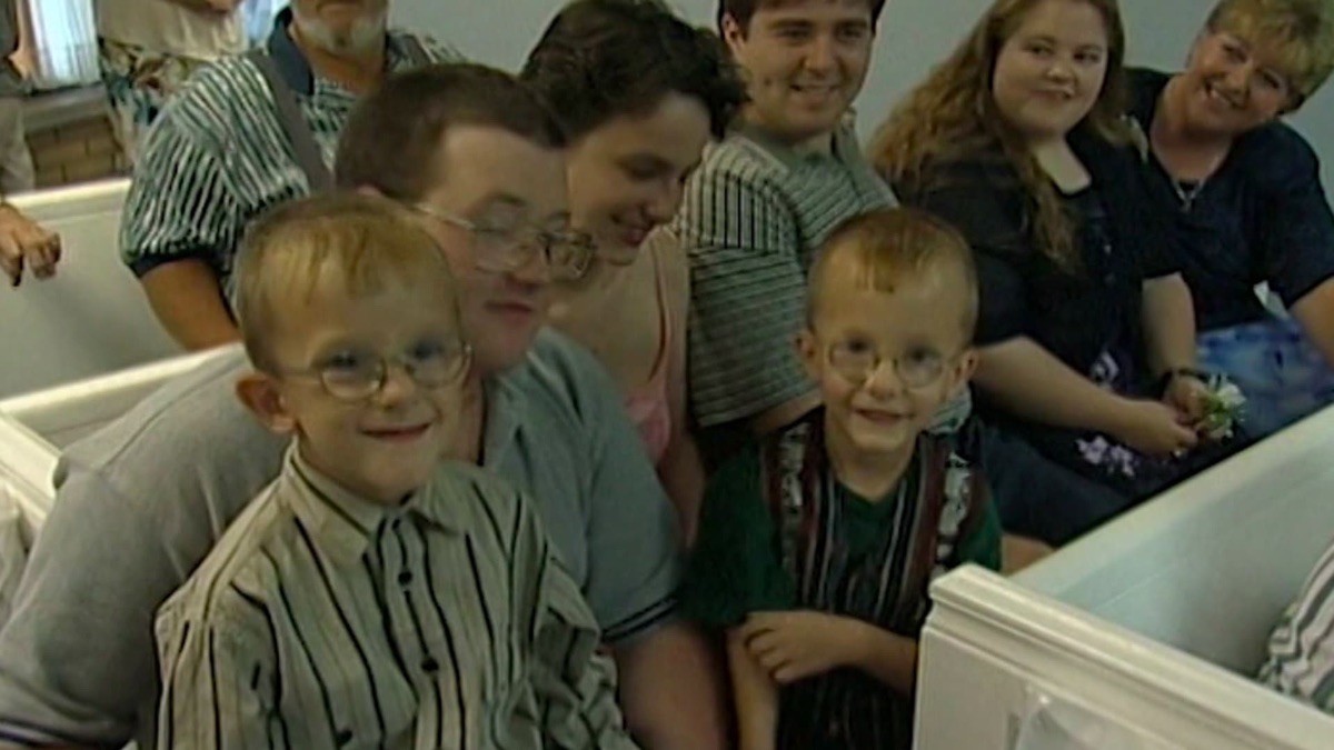 Episode 4 - Niagara: A Docusoap (Season 1, Episode 4) - Apple TV