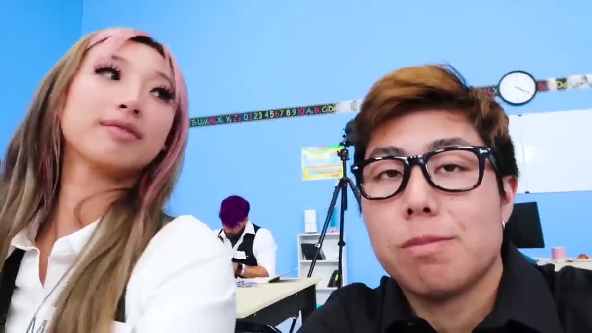 ‎A Week at Art School: Part 1 – ZHC (Season 5, Episode 7) - Apple TV (NZ)