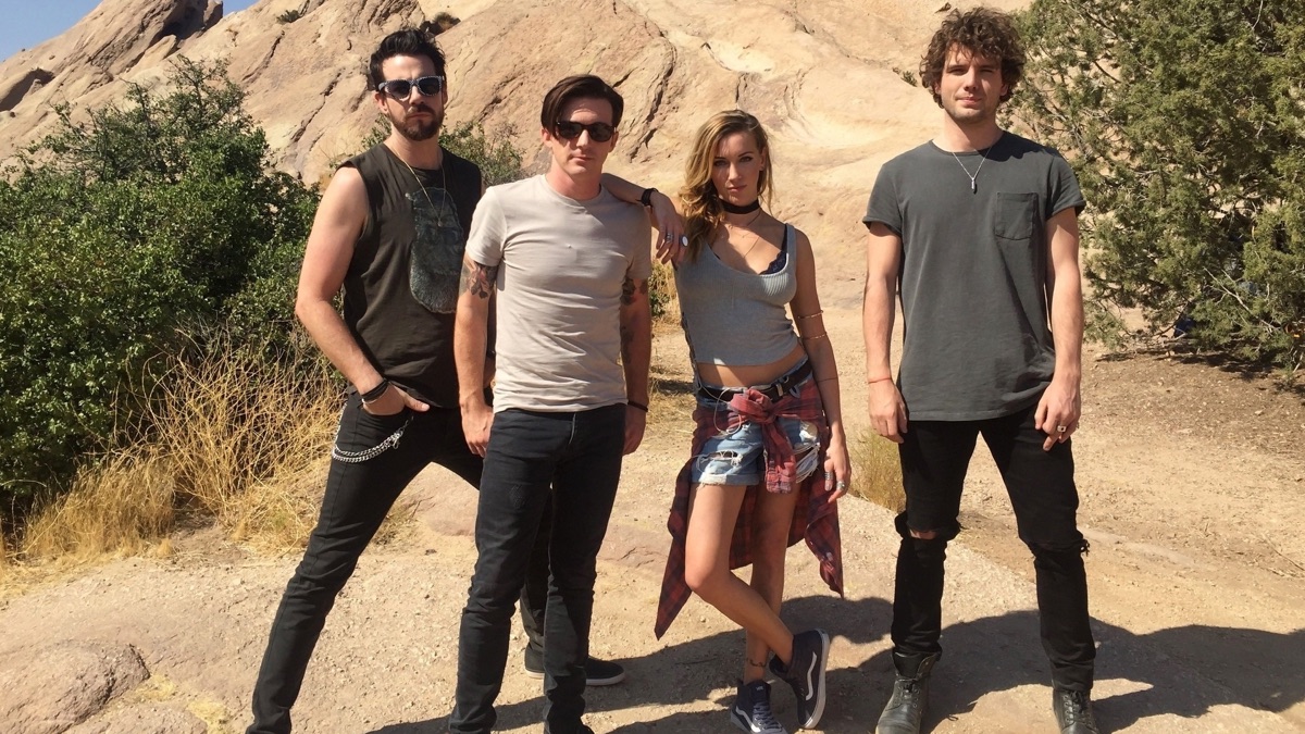 The Cover Versions - Apple TV