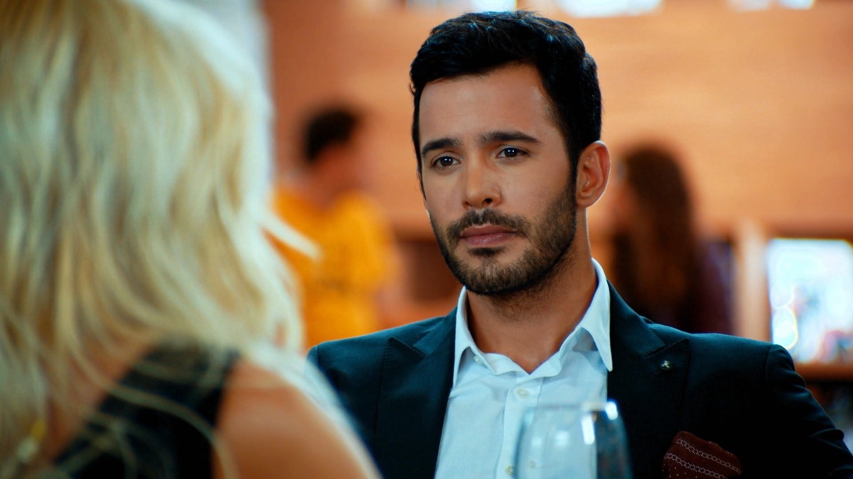 Episode 1 - Love For Rent (Season 1, Episode 1) - Apple TV