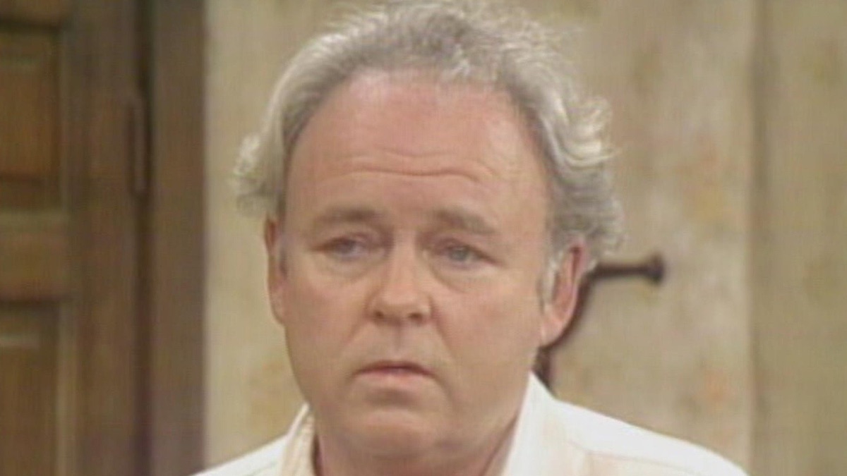 ‎Archie and the Kiss – All in the Family (Season 4, Episode 4) - Apple ...