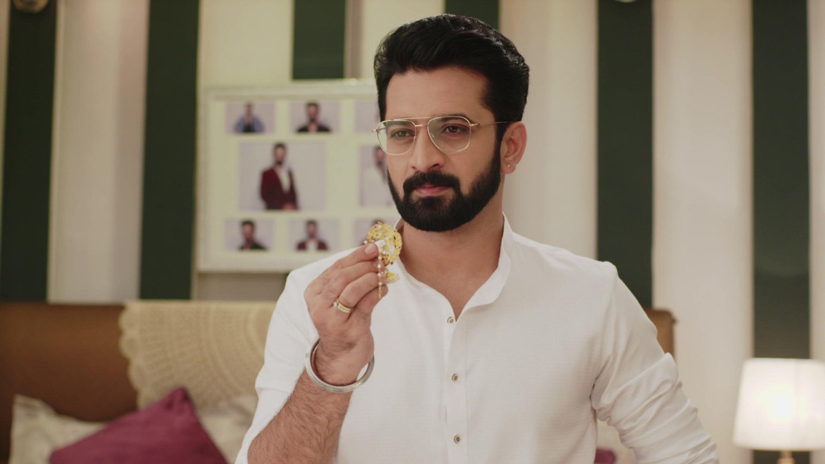 Is Advait in Love? - Lakshmichya Pavalani (Season 1, Episode 13) - Apple TV