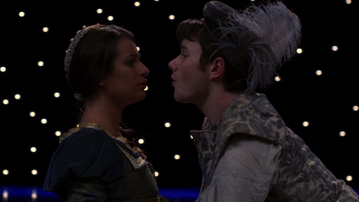 I Am Unicorn - Glee (Series 3, Episode 2) - Apple TV (JO)